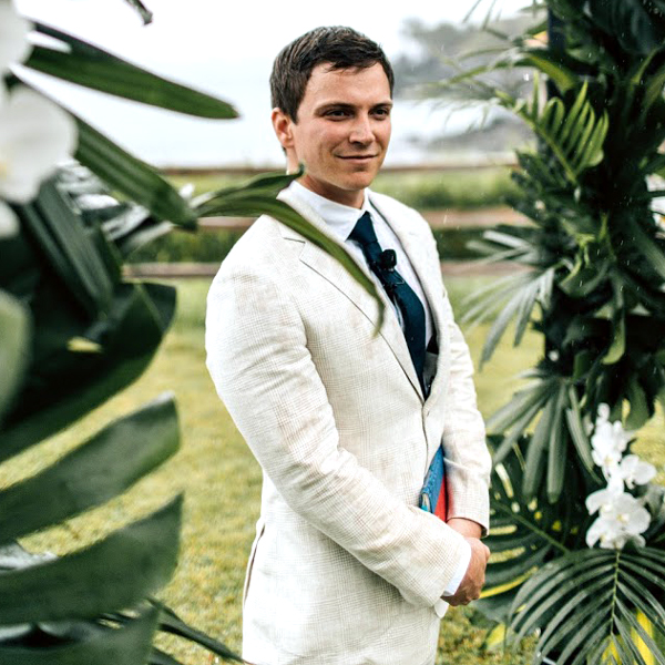 WTTA – About | Dustin Lynn Jones